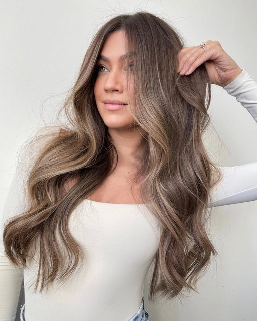 The Ultimate Guide to Choosing and Styling Hair Extensions